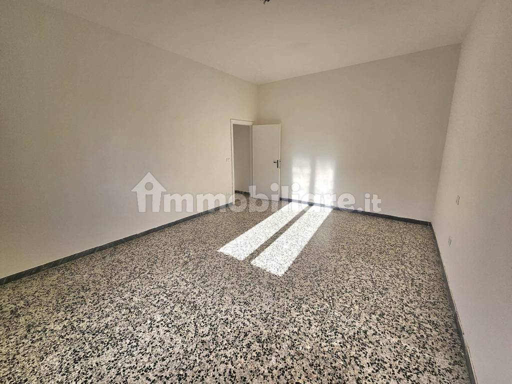 Affitto Appartamento Siena. Quadrilocale in via Piero Strozzi. Buono ...