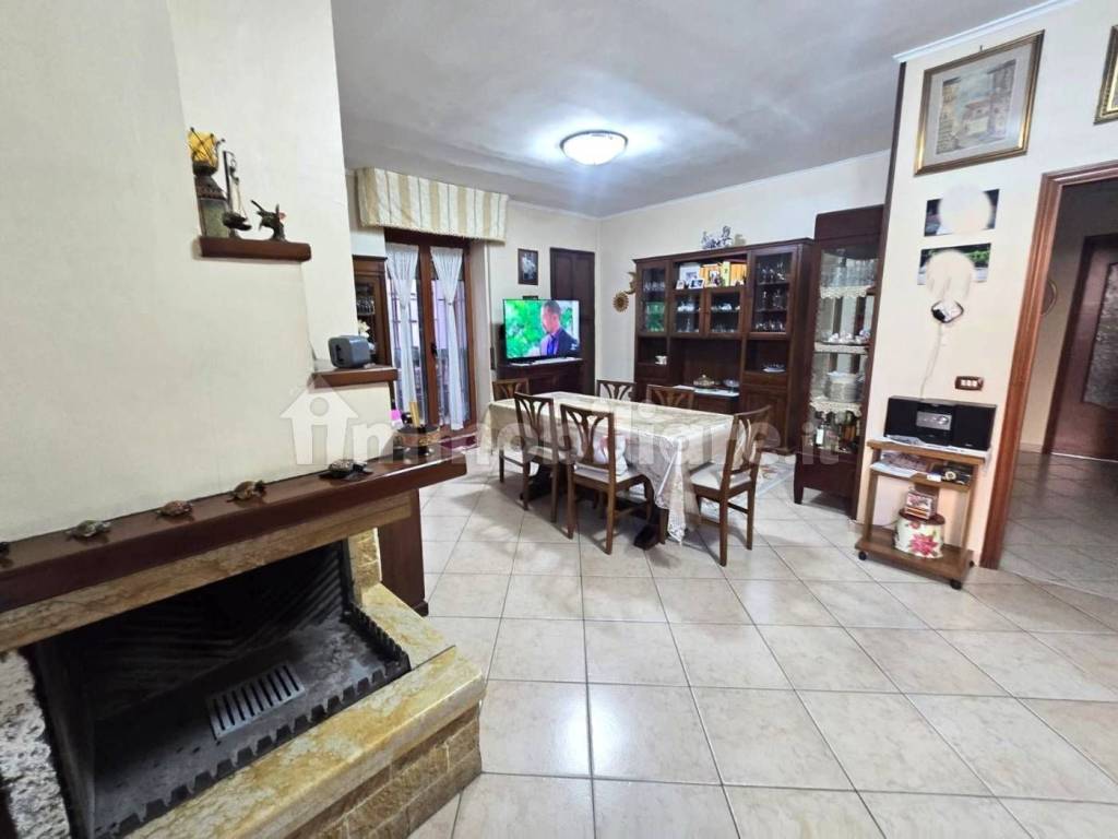 Vendita Appartamento Qualiano. Trilocale in via Guglielmo Marconi 26 ...