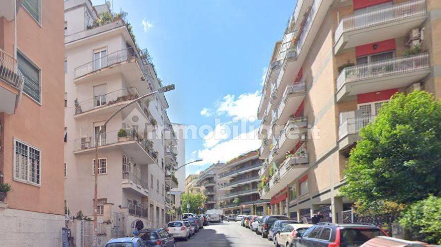 Vendita Appartamento in largo Forano. Roma. Da ristrutturare, piano ...