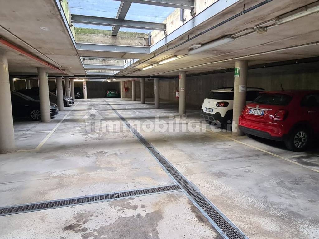 Posto auto - moto via Giusto de' Menabuoi, Padova, Rif. 123788199 ...