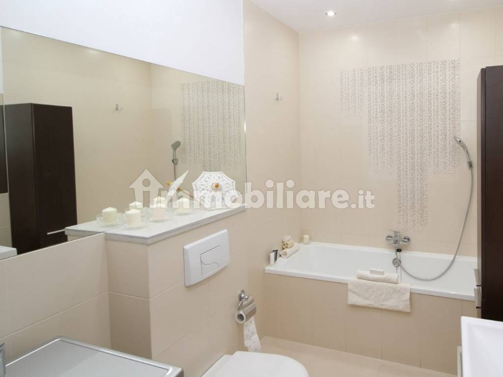 Asta per villa, 4HGP+4W, 70038 Terlizzi Italia Terlizzi, rif. 123801665 ...