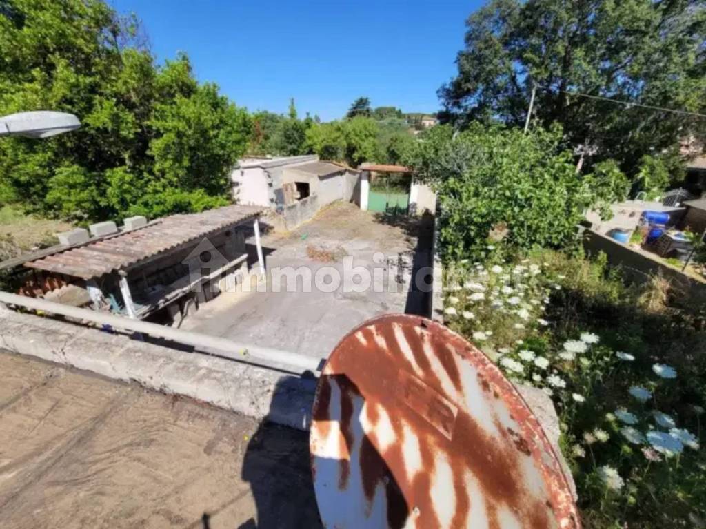Vendita Rustico in Strada Provinciale 25 Sorso. Da ristrutturare, posto ...