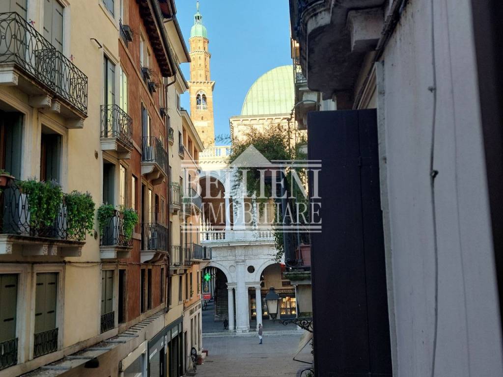 Commercial property Contra' Muschieria, Vicenza, Ref. 119238723 ...