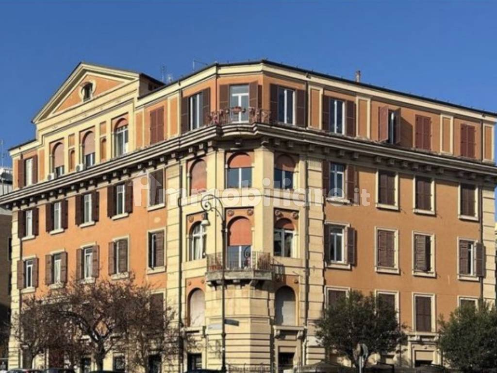 Ufficio - Studio via Bari, Roma, Rif. 123885385 - Immobiliare.it