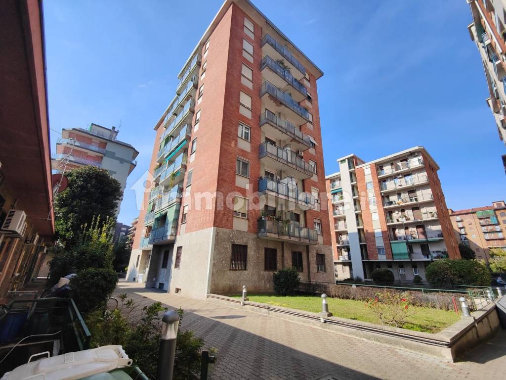 Vendita Appartamento Milano. Trilocale in viale Sarca 89. Buono stato ...