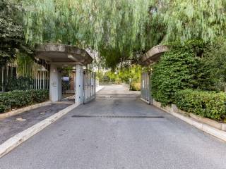 Case in vendita in Via Roberto Ago, Roma - Immobiliare.it