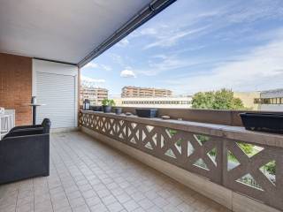 Case in vendita in Via Roberto Ago, Roma - Immobiliare.it