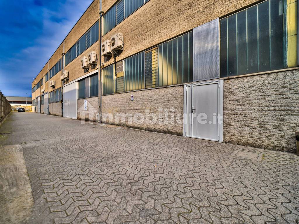 Capannone, Liscate, Rif. 124071469 - Immobiliare.it