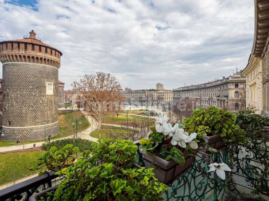 Vendita Appartamento in piazza Castello. Milano. Ottimo stato, terzo ...
