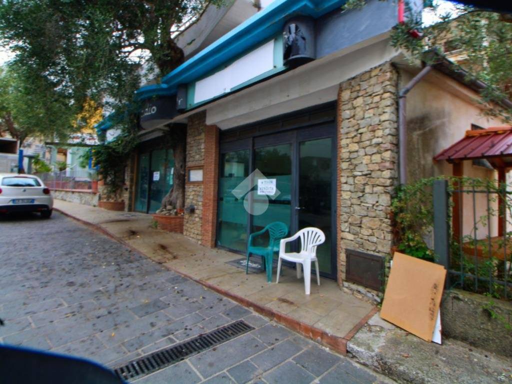 Vendita Appartamento in via San Maria 40. Centola. Da ristrutturare ...