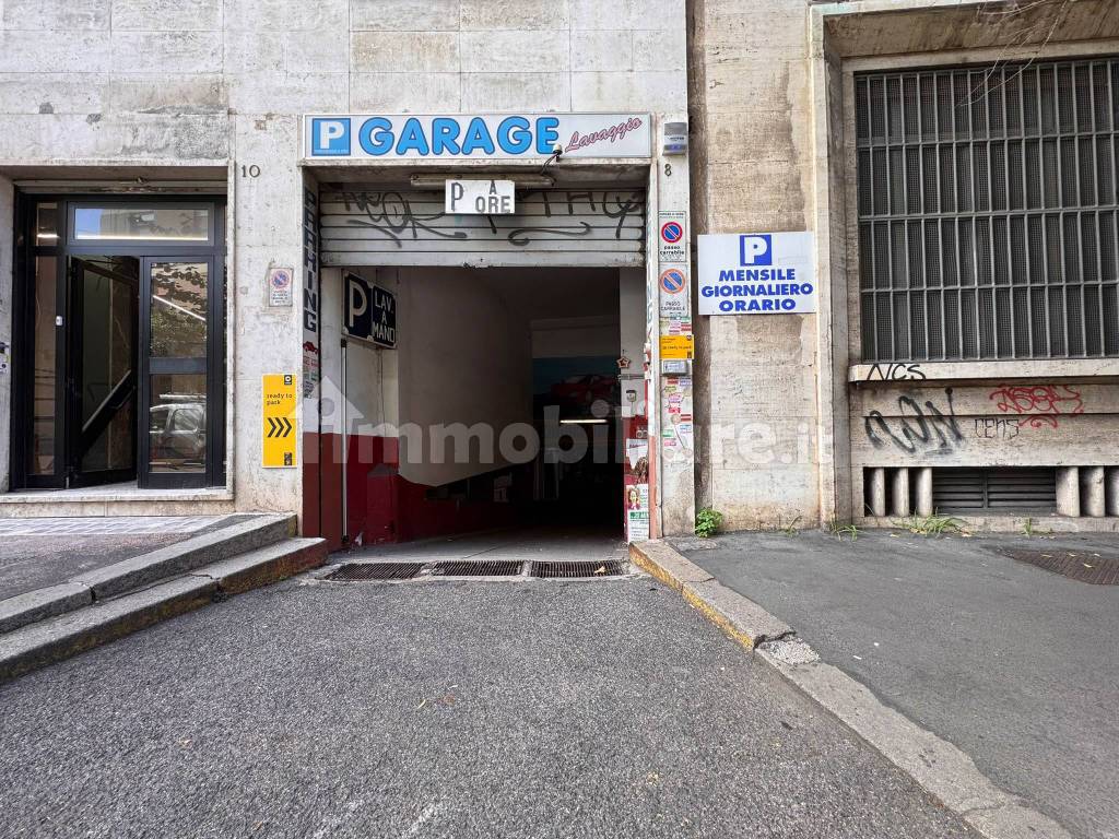 Autorimessa via dei Liburni 8, Roma, Rif. 124145769 - Immobiliare.it