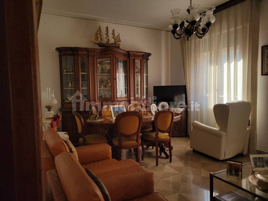 Vendita Appartamento in via Claudio Monteverdi. Pistoia, rif. 124148759