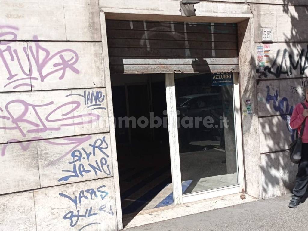Commercial property via Gabriello Chiabrera, Rome, Ref. 124150043 ...