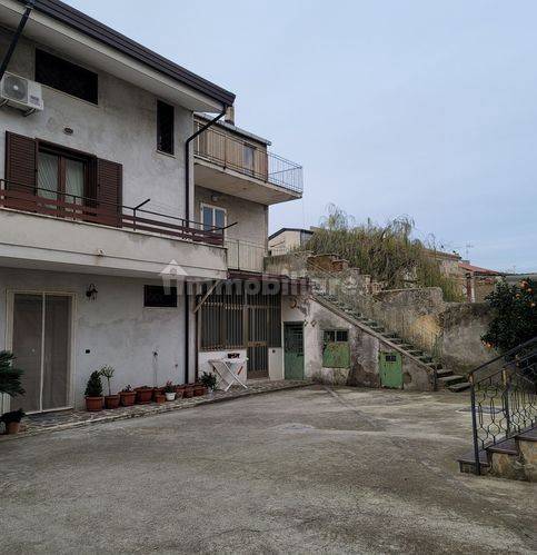 Vendita Villa unifamiliare in via Della Ratta 8 Caserta. Da ...