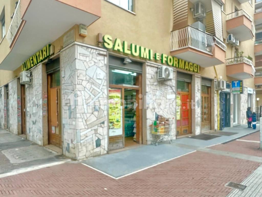 Alimentari - Gastronomia viale Appio Claudio, Roma, Rif. 124164219 ...