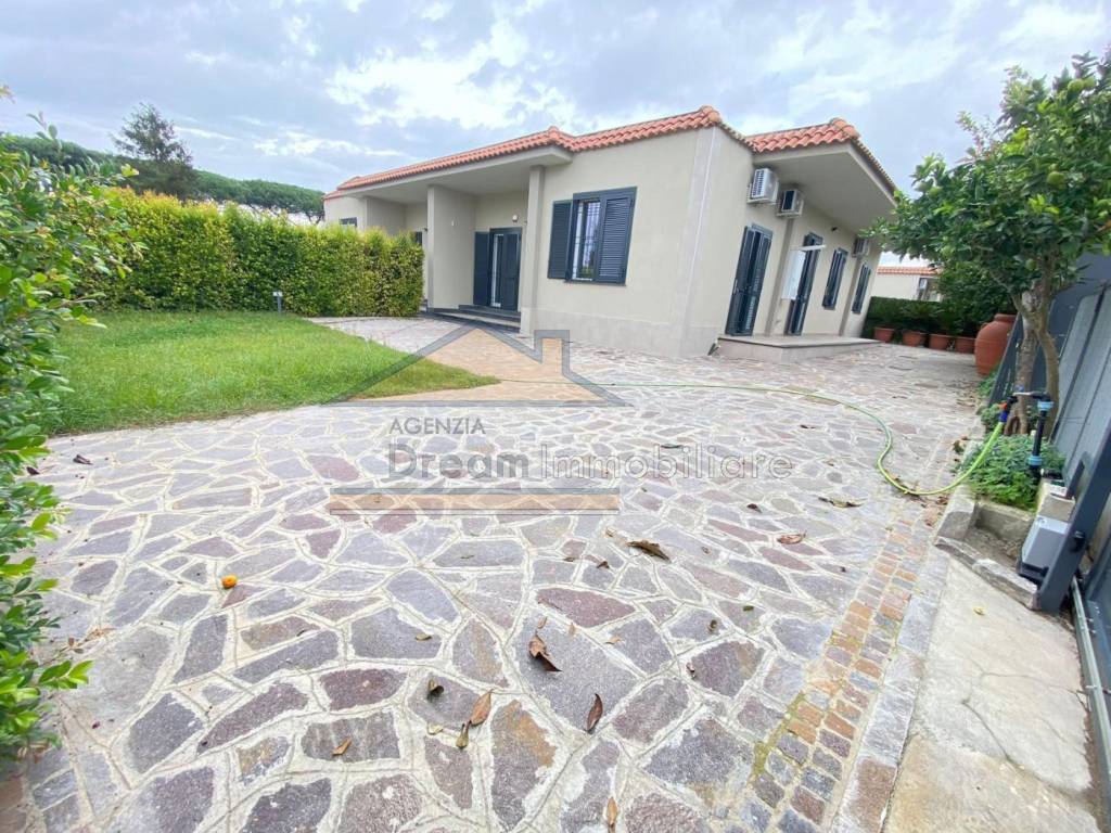 Affitto Villa unifamiliare in via San Nullo Giugliano in Campania ...
