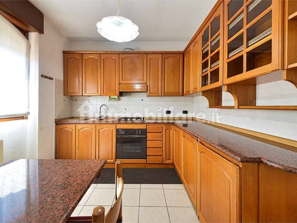 Sale Two-family villa in via San Giovanni Bosco , 374 Cislago. Good ...