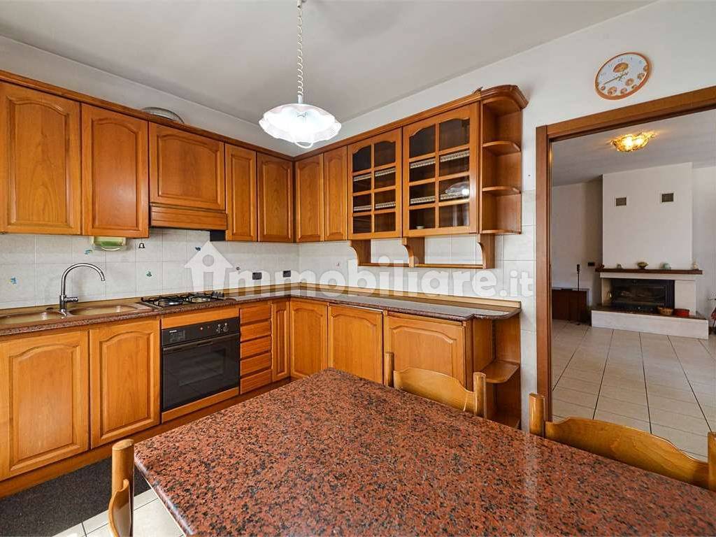 Sale Two-family villa in via San Giovanni Bosco , 374 Cislago. Good ...