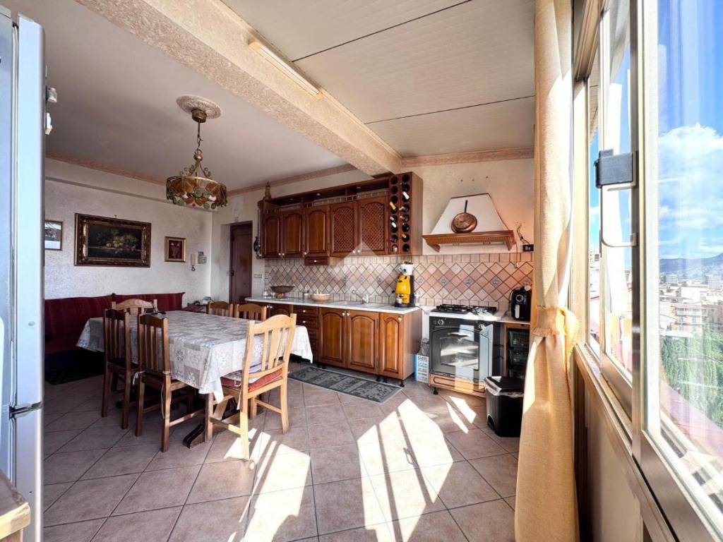 Vendita Appartamento in via Vito Fazio Allmayer 3. Palermo. Buono stato ...