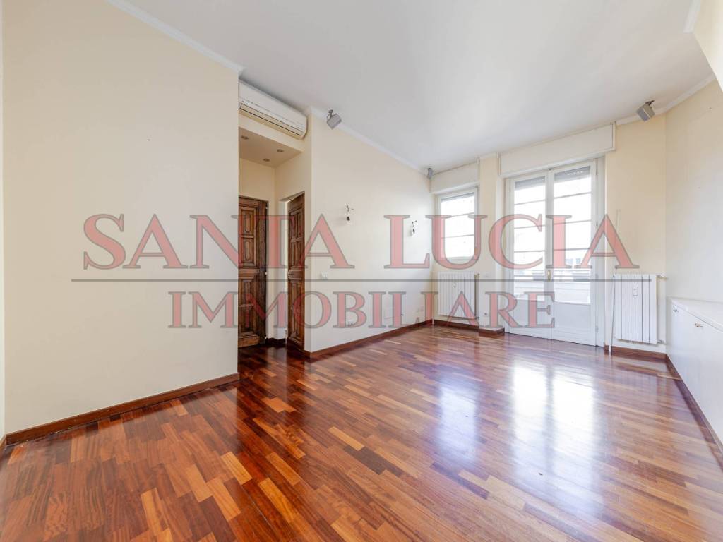 Affitto Appartamento Milano. Trilocale in via Monte Cervino 5. Ottimo stato, quinto piano, con ...