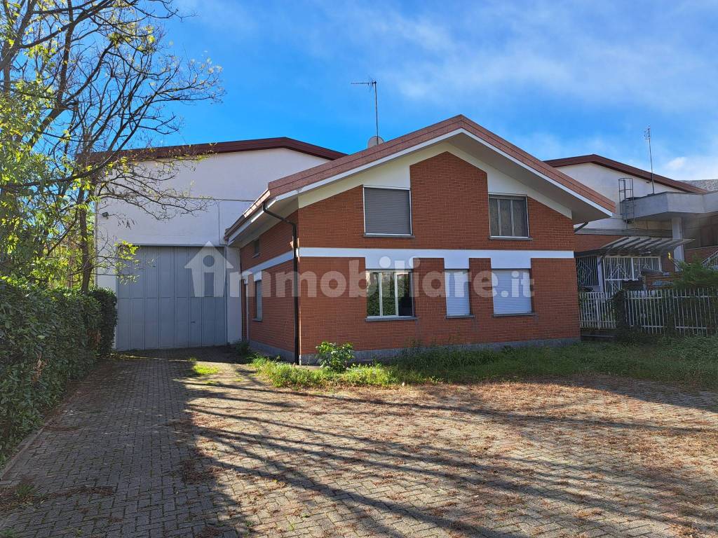 Capannone via al Cerrone 4, Villar Dora, Rif. 124271303 - Immobiliare.it