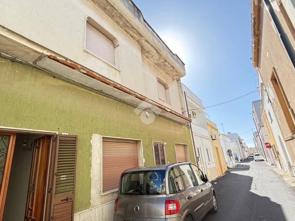 Vendita Terratetto plurifamiliare in via Generale Albertone Racale. Da ...