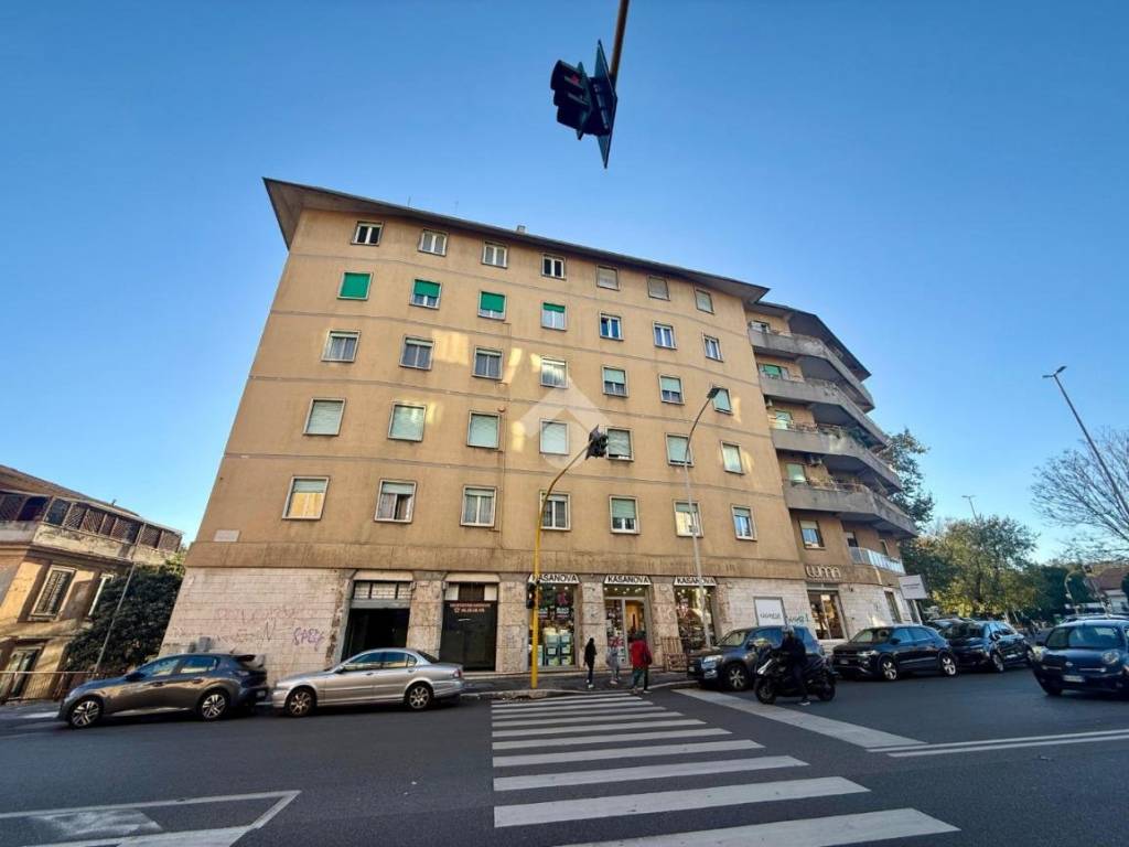 Locale commerciale via Trionfale 7199, Roma, Rif. 124349999 ...