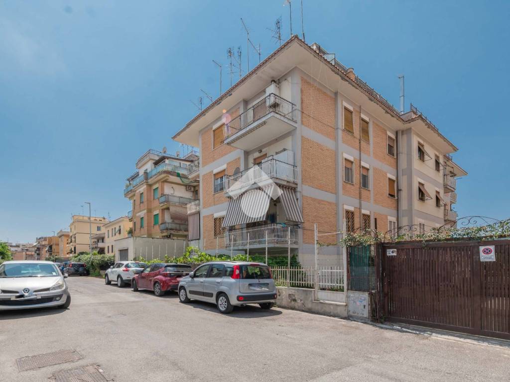 Vendita Appartamento Roma. Trilocale in via di Torrevecchia. Da ...