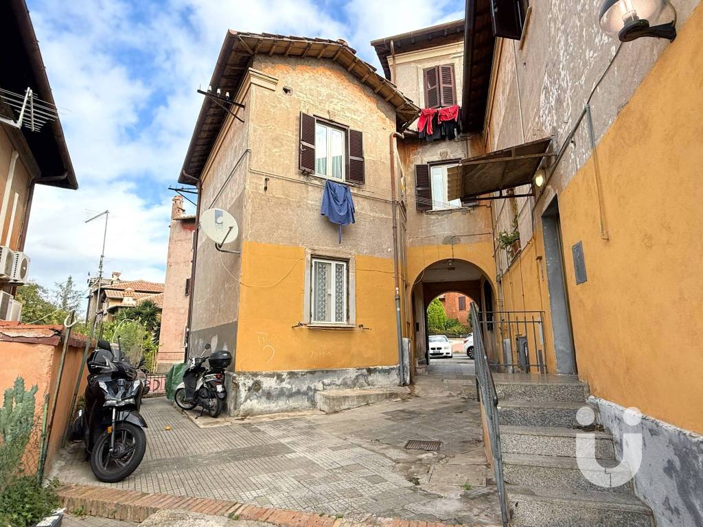 Vendita Appartamento Roma. Bilocale in piazza Edoardo Masdea. Ottimo ...