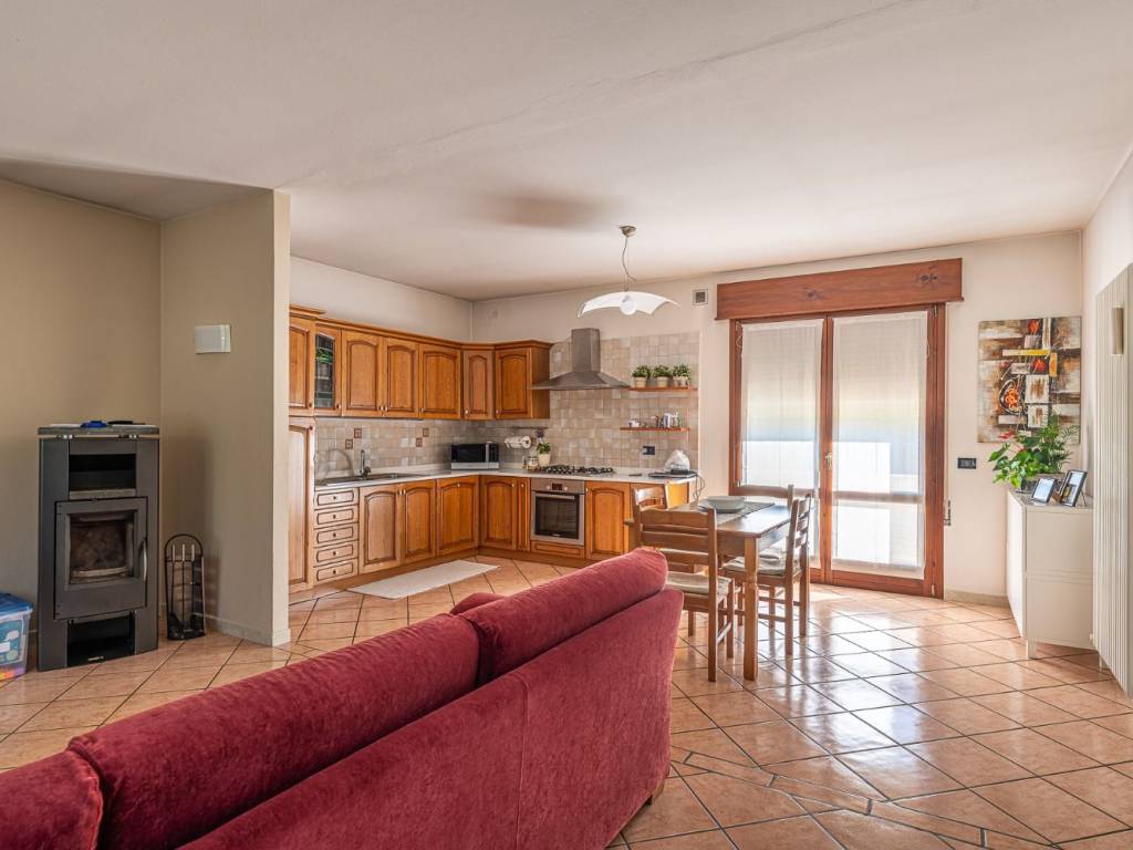 Vendita Villa a schiera in via Peraro Onara Tombolo. Buono stato, posto ...