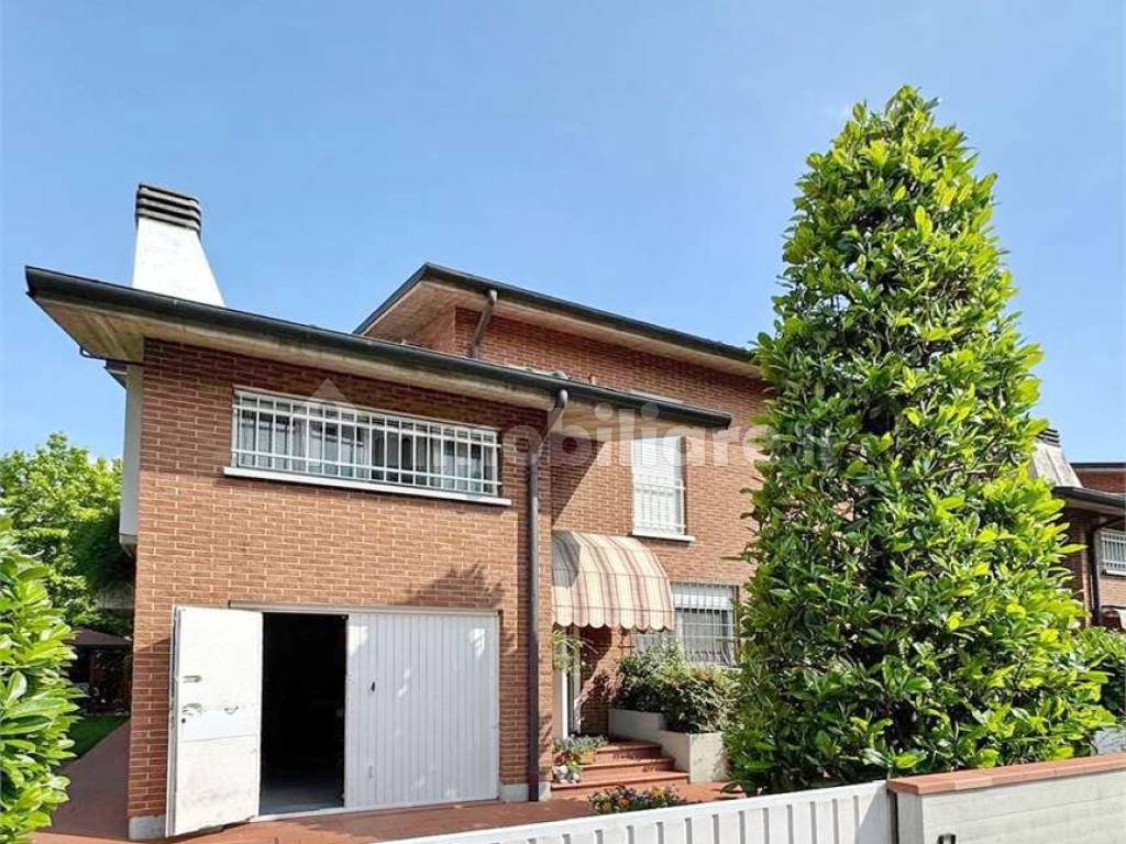 Vendita Villa a schiera in Strada Albareto, 88 Modena. Ottimo stato ...