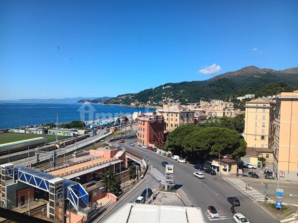 Affitto Appartamento in via Voltri. Genova. Buono stato, quinto piano ...