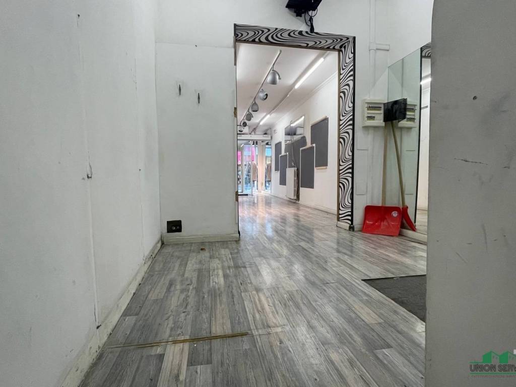 Locale commerciale con laboratorio Strada Garibaldi, Parma, Rif ...