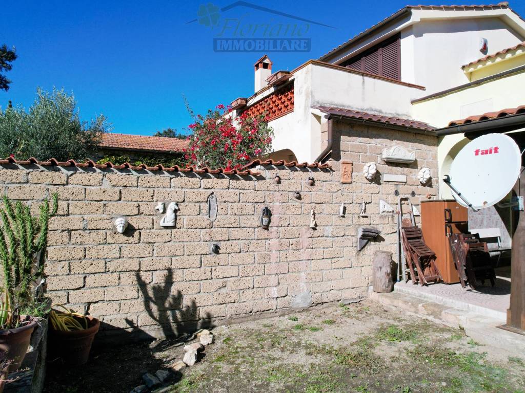 Sale Two-family villa in Strada Pescia Fiorentina Chiarone Capalbio ...