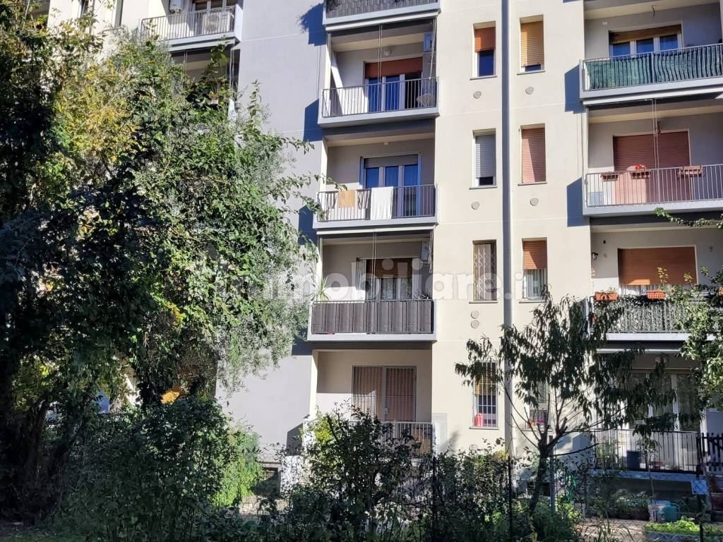 Vendita Appartamento Milano. Bilocale in via Nicolò Barabino 7. Buono ...