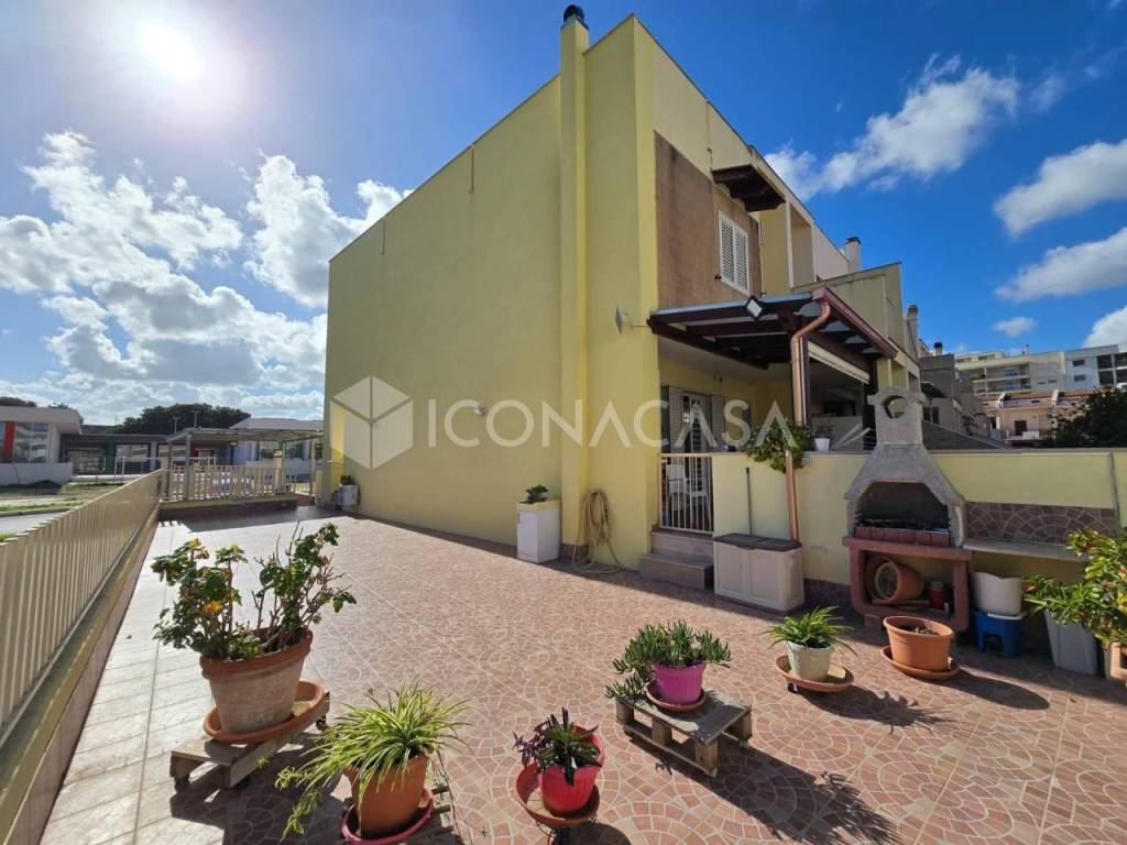 Vendita Villa unifamiliare in via Professor Saverio De Simone 35 ...