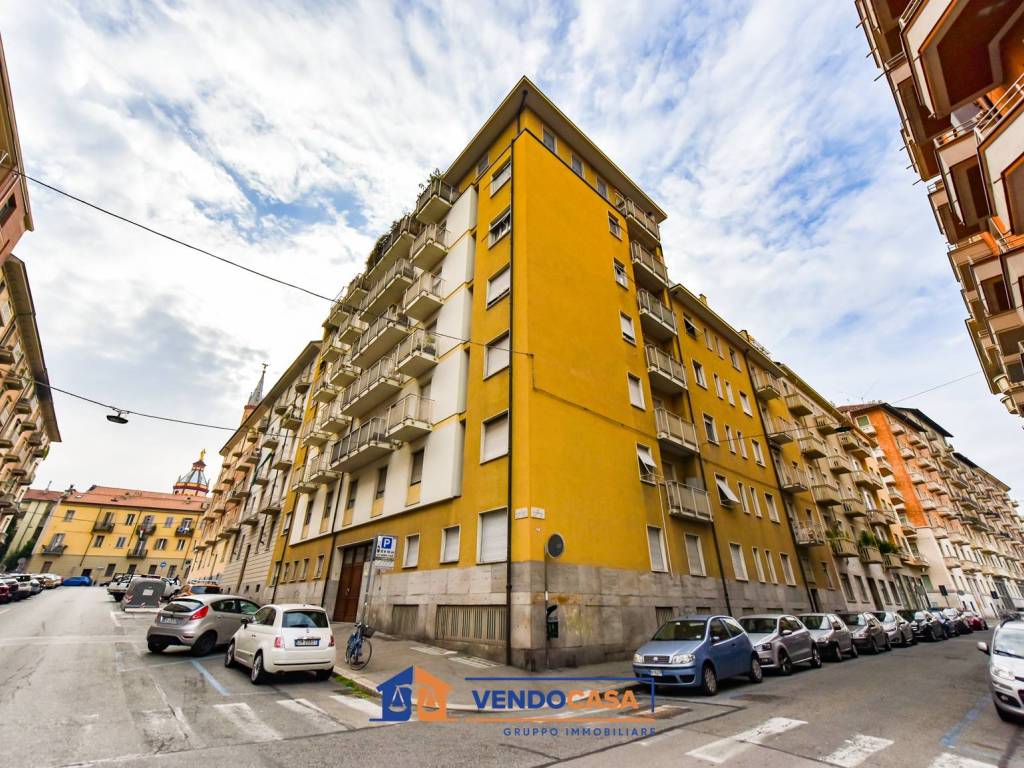 Vendita Appartamento Torino. Trilocale in via Ascanio Sobrero 19. Buono ...