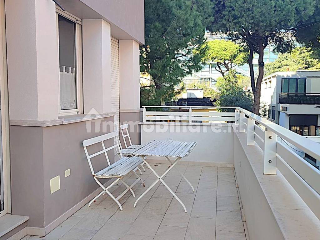 Vendita Appartamento Riccione. Trilocale in viale Maria Borman ...