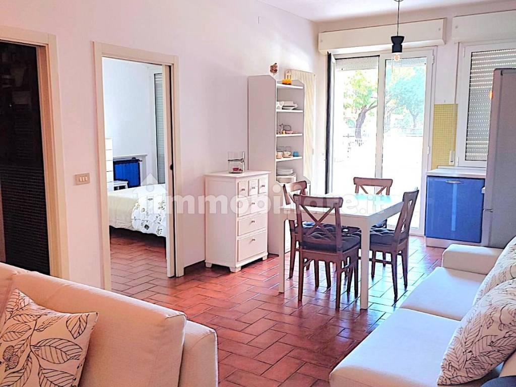 Vendita Appartamento Riccione. Trilocale in viale Maria Borman ...