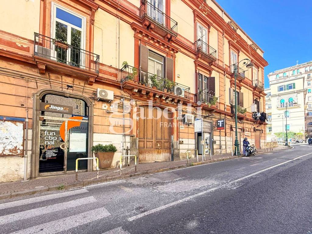 Locale commerciale via Torquato Tasso 158, Napoli, Rif. 124586925 - Immobiliare.it
