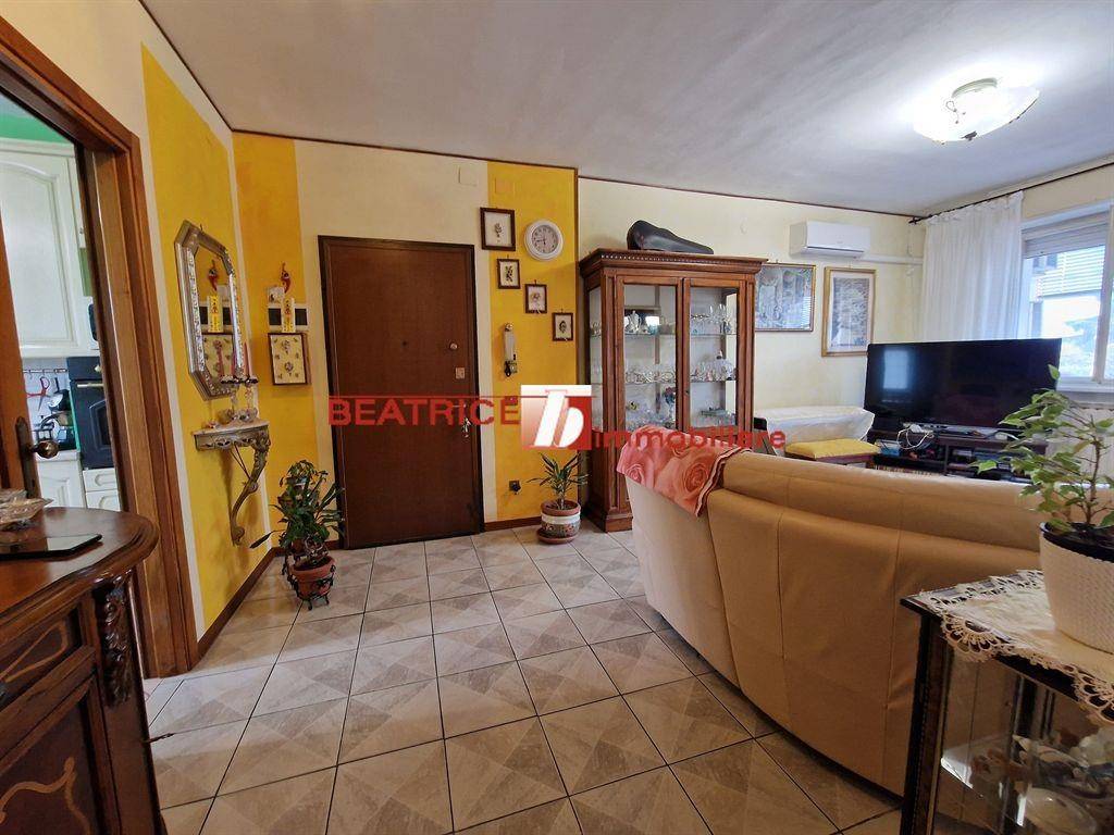Sale Apartment in via Vecchi Pardini. Lucca. Good condition, third ...