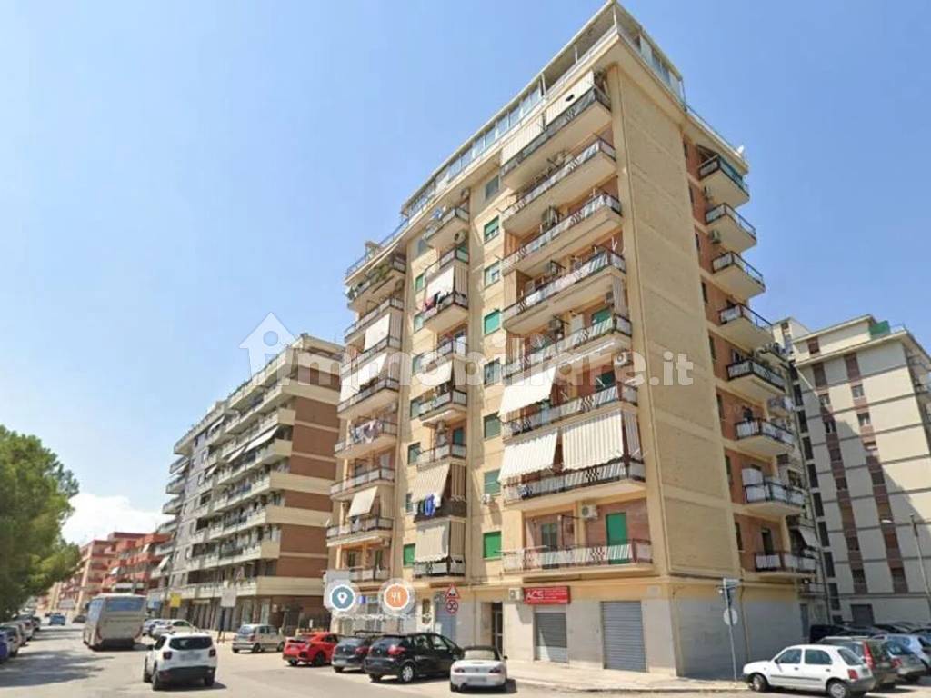 Vendita Appartamento Foggia. Trilocale in via Mario Natola No Number ...
