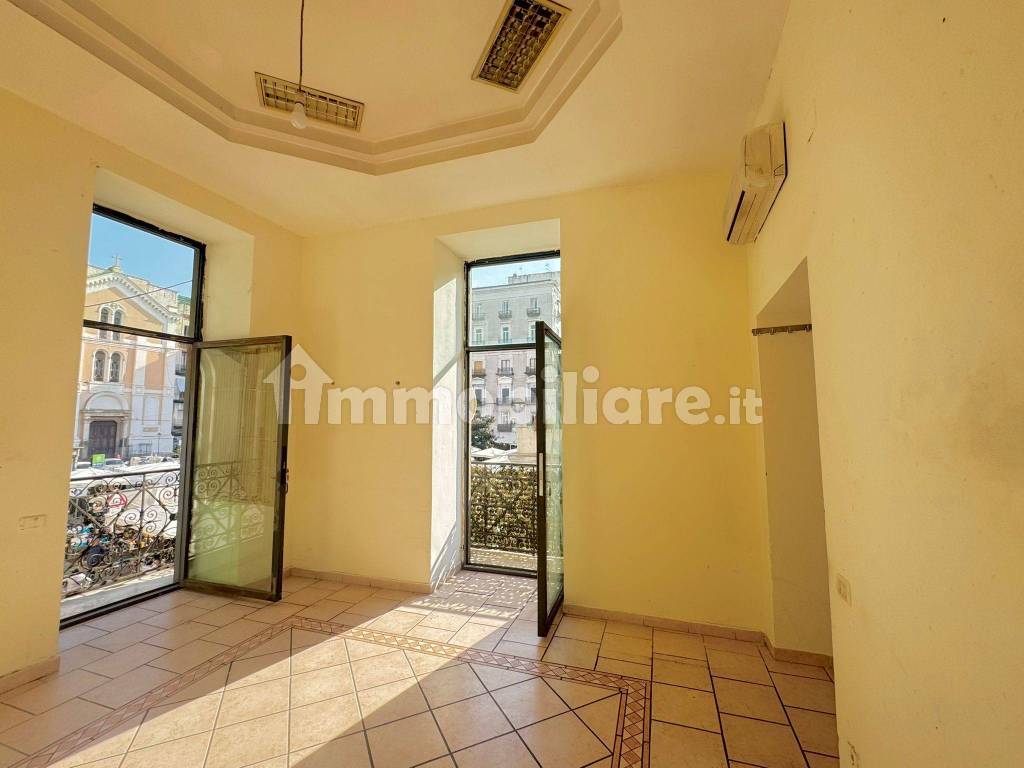 Vendita Appartamento Napoli. Quadrilocale in via Diomede Marvasi. Buono ...