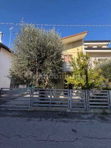 Vendita Terratetto unifamiliare in viale Lucania Riccione. Da ...