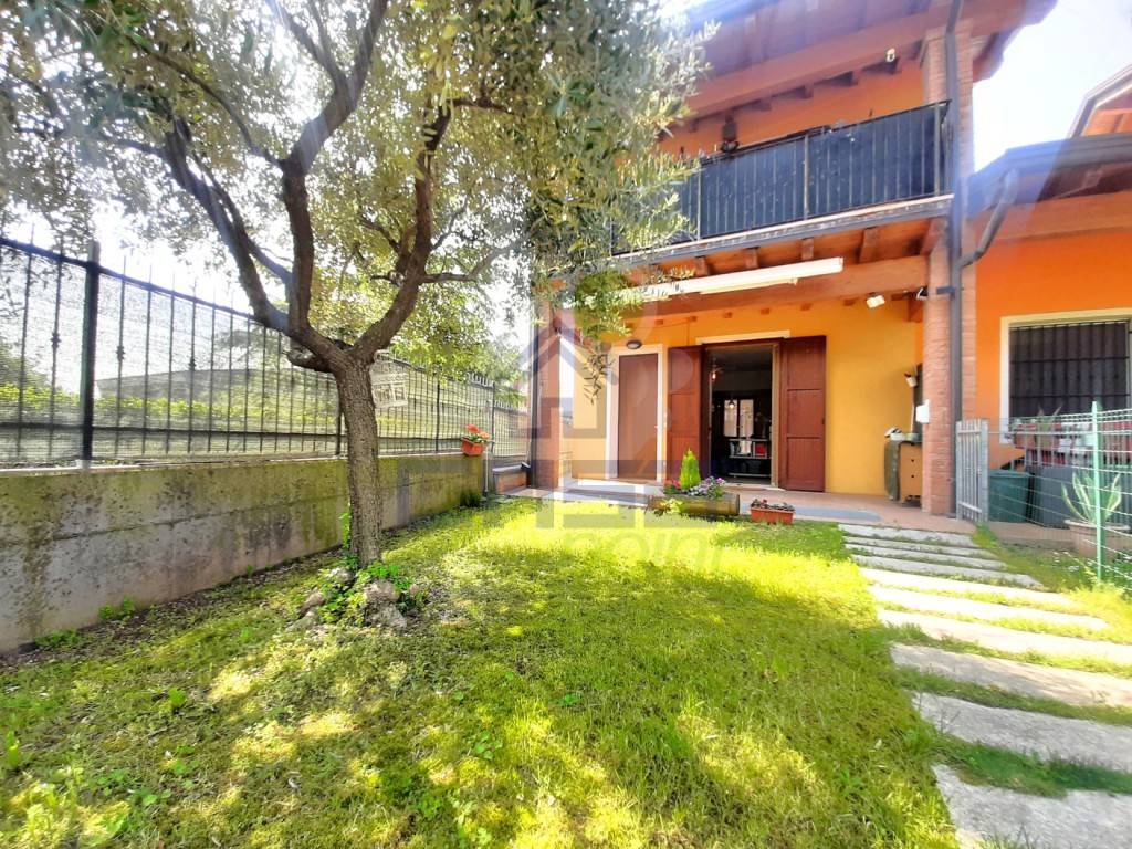 Vendita Villa a schiera in via Ferramino 9 Lonato del Garda. Buono ...