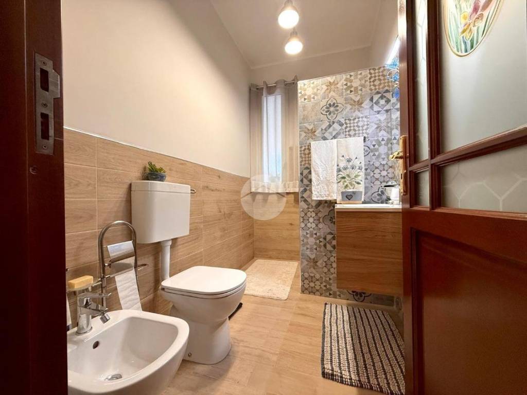 Vendita Villa bifamiliare in via Angelo Morello 28 Carini. Buono stato ...