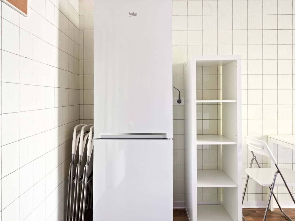 Stanza in affitto in Appartamento, affittasi camera via Federico Tesio ...