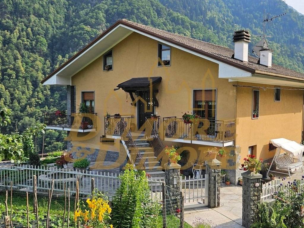 Vendita Villa unifamiliare Calasca-Castiglione. Buono stato, posto auto ...