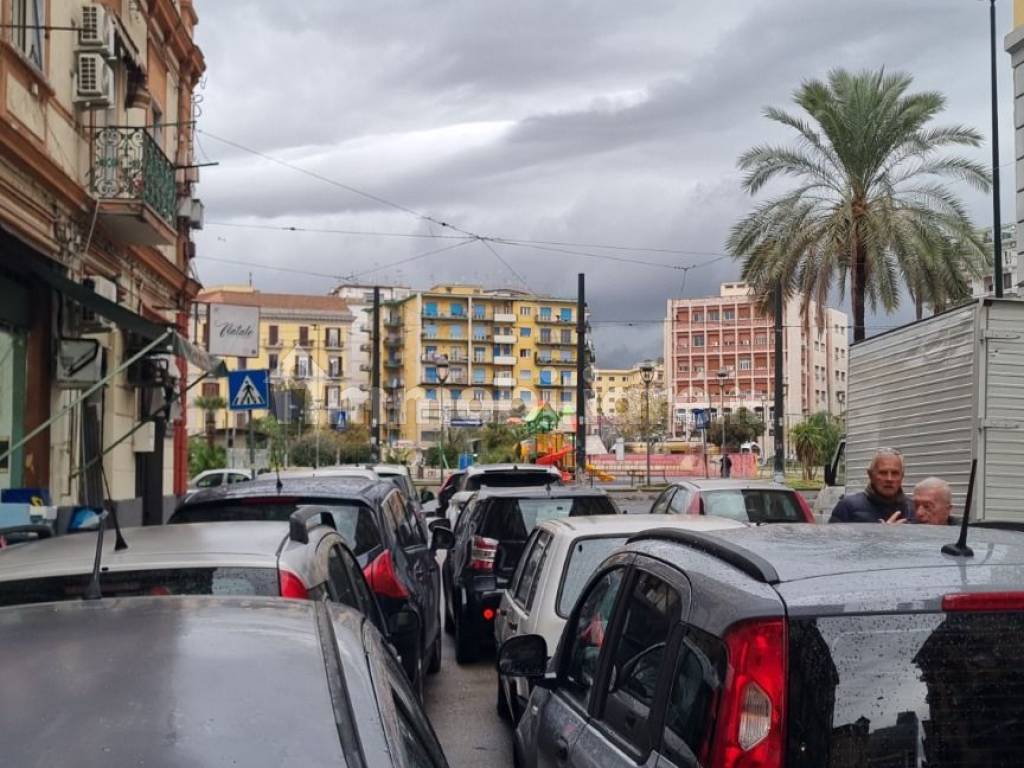 Locale commerciale via Pisa 23, Napoli, Rif. 124729437 - Immobiliare.it