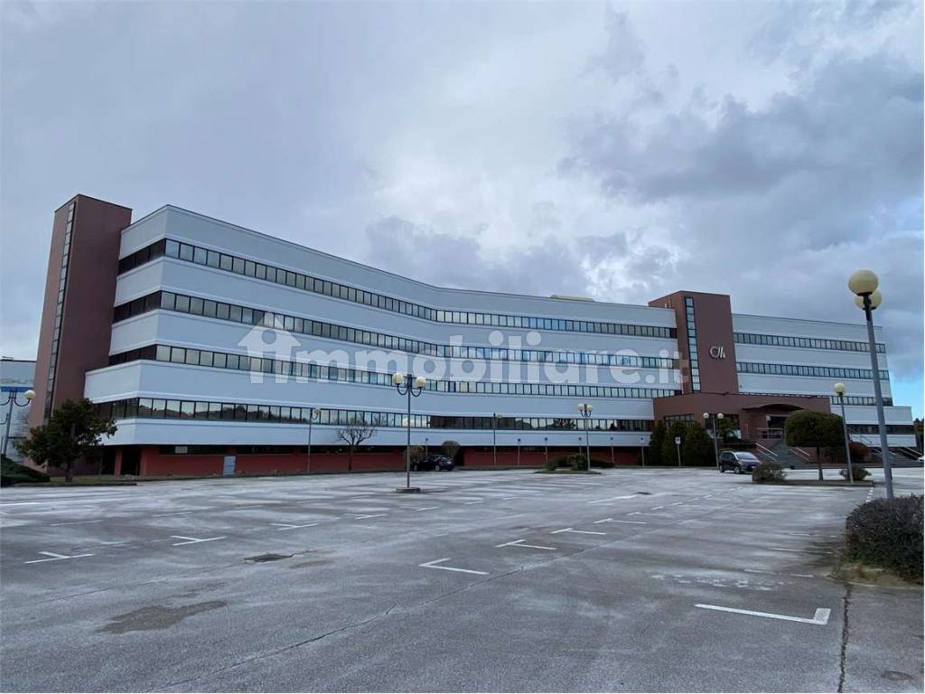 Ufficio - Studio via Thomas Edison, 2, Osimo, Rif. 124762769 ...